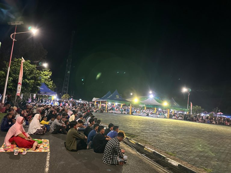 Akp Mayson Pimpin Pengamanan Malam Penutupan Hari Jadi ke-21 Kabupaten ...